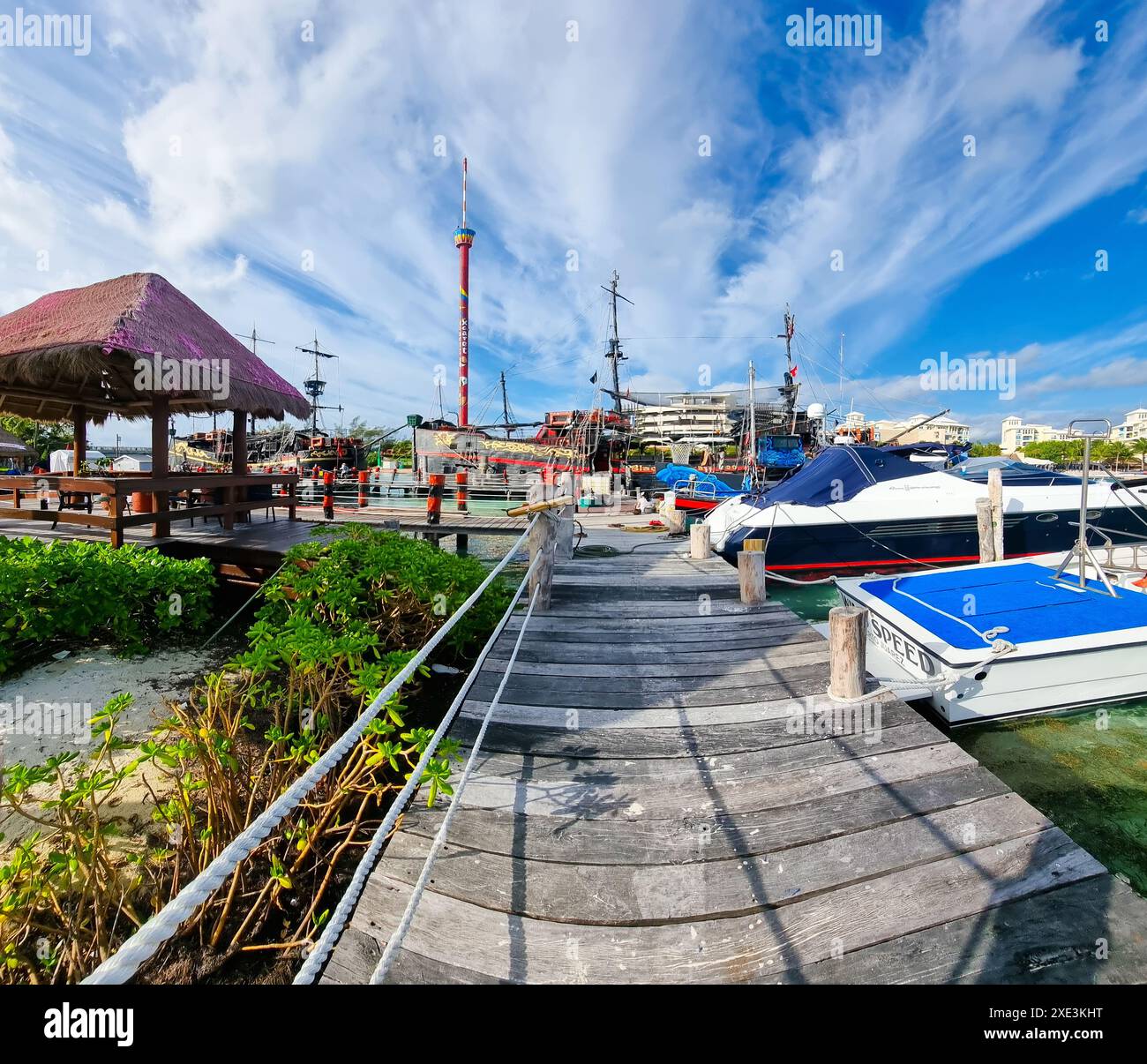 Observation tower cancun hi-res stock photography and images - Alamy