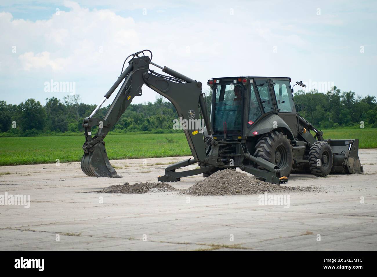 240612-N-PI330-1002 NEW ORLEANS, Louisiana (June 12, 2024) Seabees ...