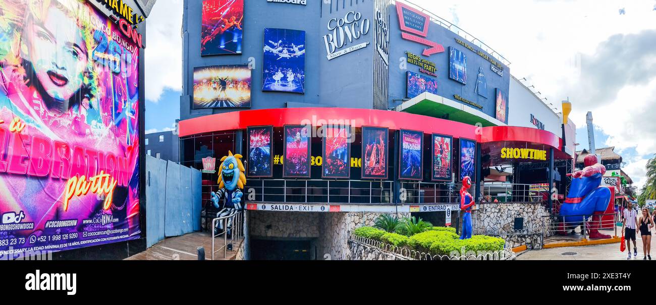 Mexico, Cancun, Coco Bongo building, show and disco Stock Photo - Alamy
