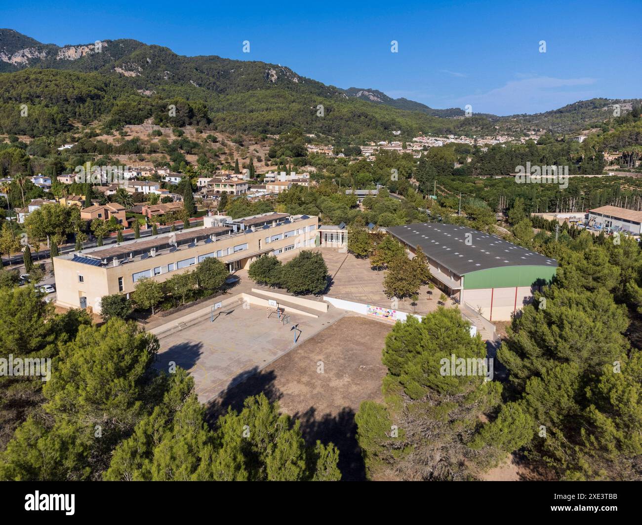 Sports pavilion and IES Josep Font i Trias school Stock Photo - Alamy