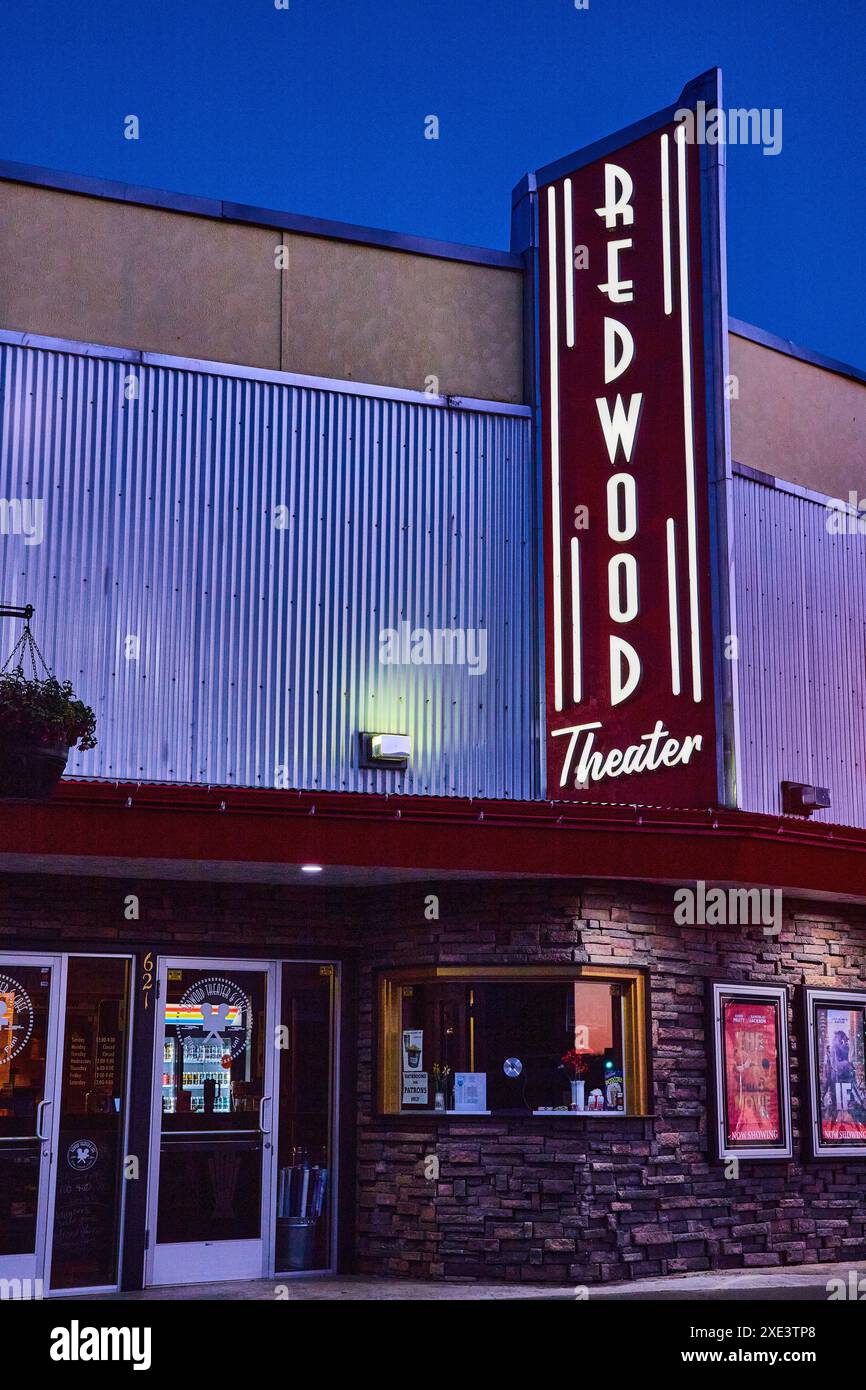 Vintage cinema ticket booth hi-res stock photography and images - Alamy