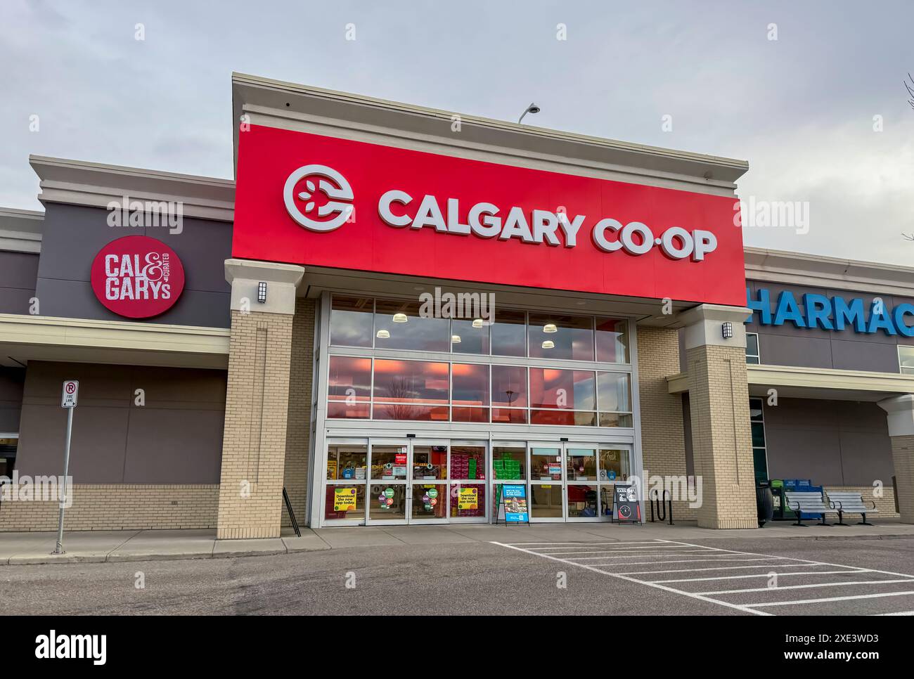 Calgary co op hi-res stock photography and images - Alamy