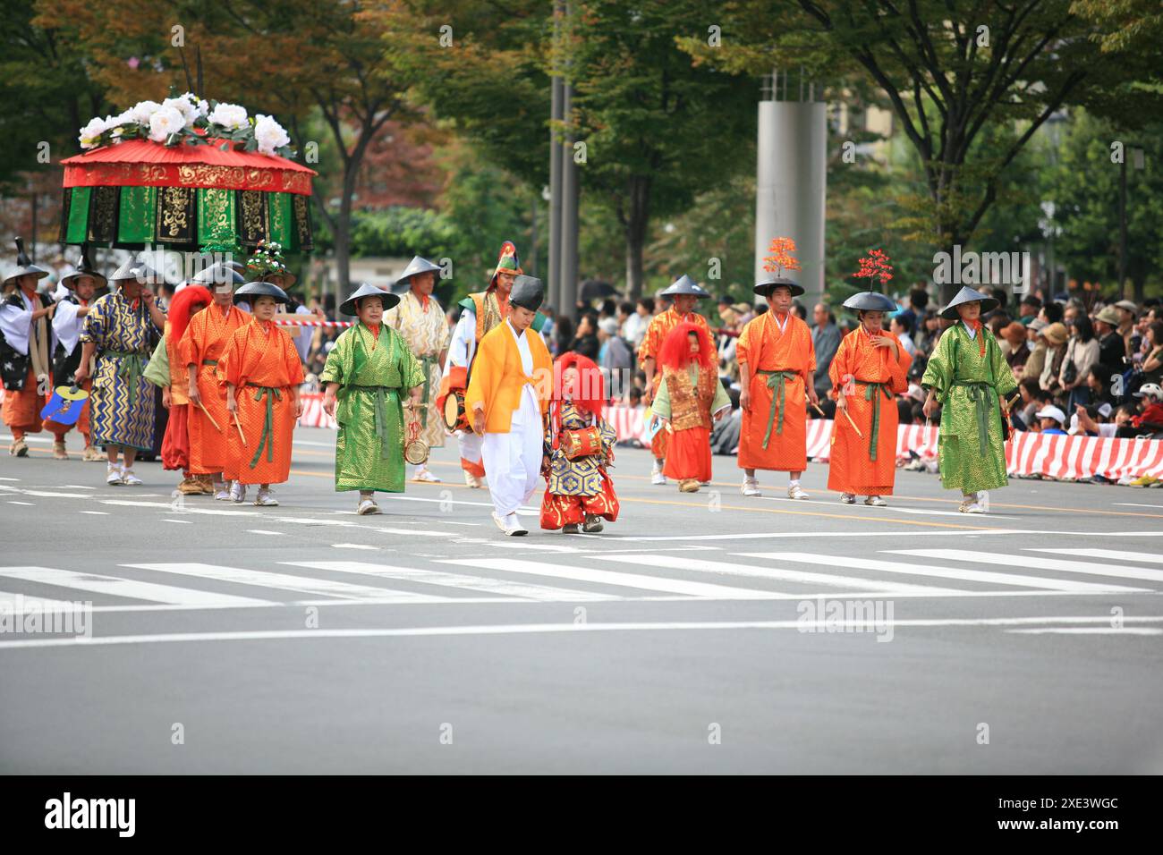 Performers represent style of entertiment popular at Muromachi period ...
