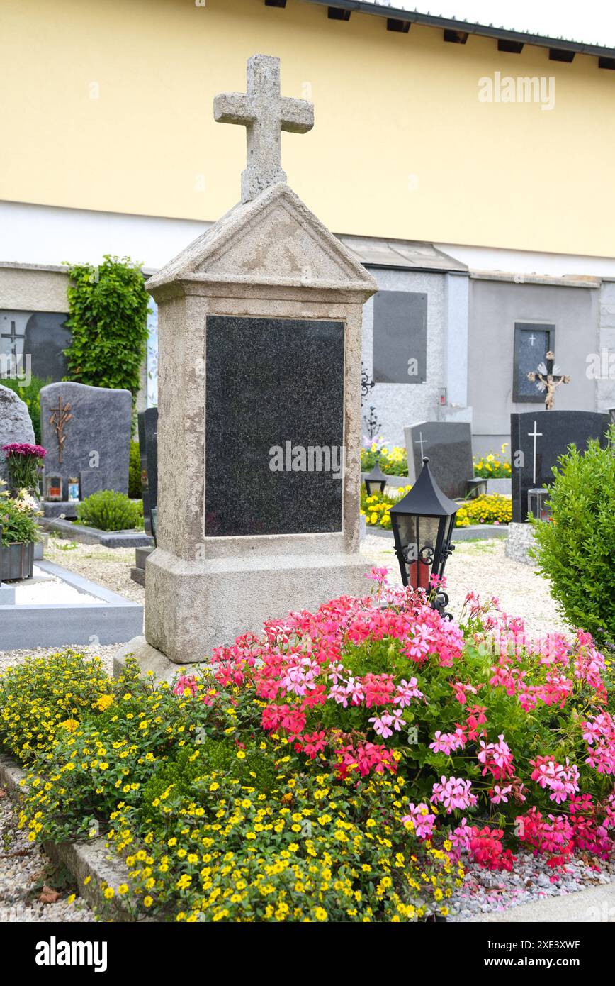Cemetery with graves and symbols - burial place of the deceased Stock ...