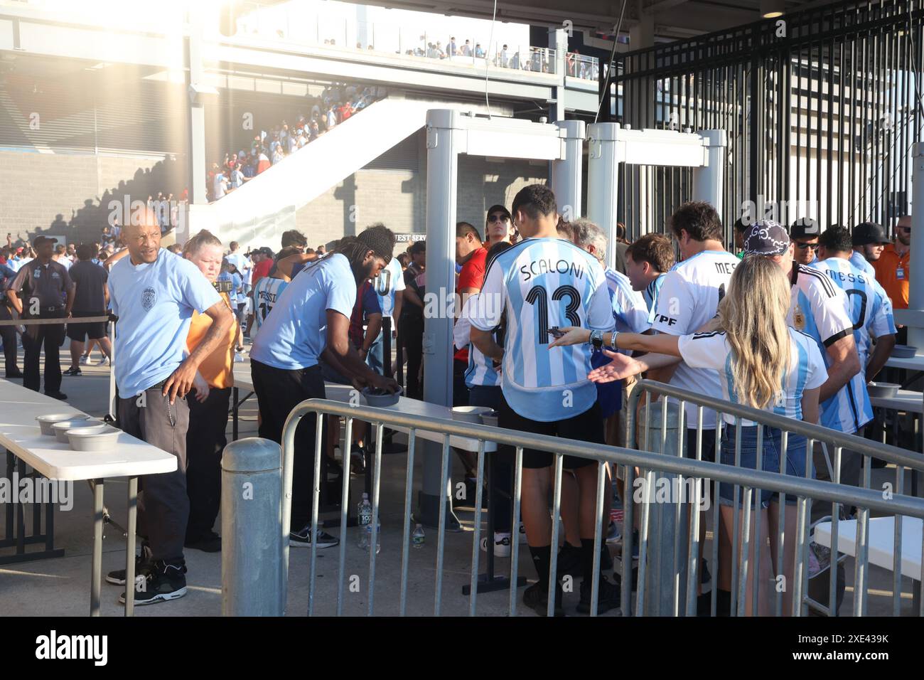 Meadowlands, Nj, USA. 25th June, 2024. (SPO) Copa America : Chile vs ...
