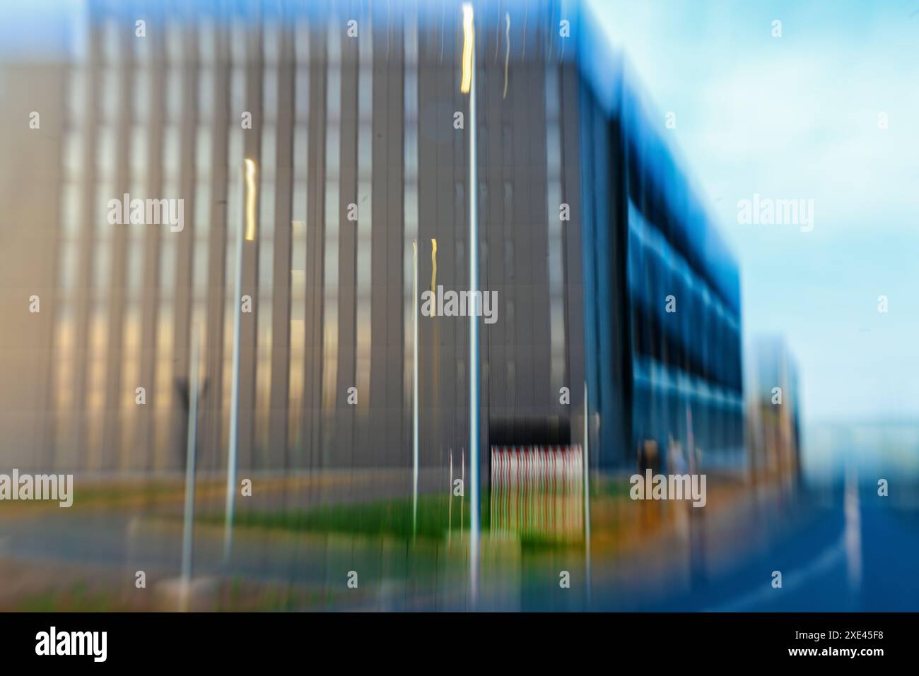 Multi-storey car park at Terminal 3 of Frankfurt Airport Stock Photo ...