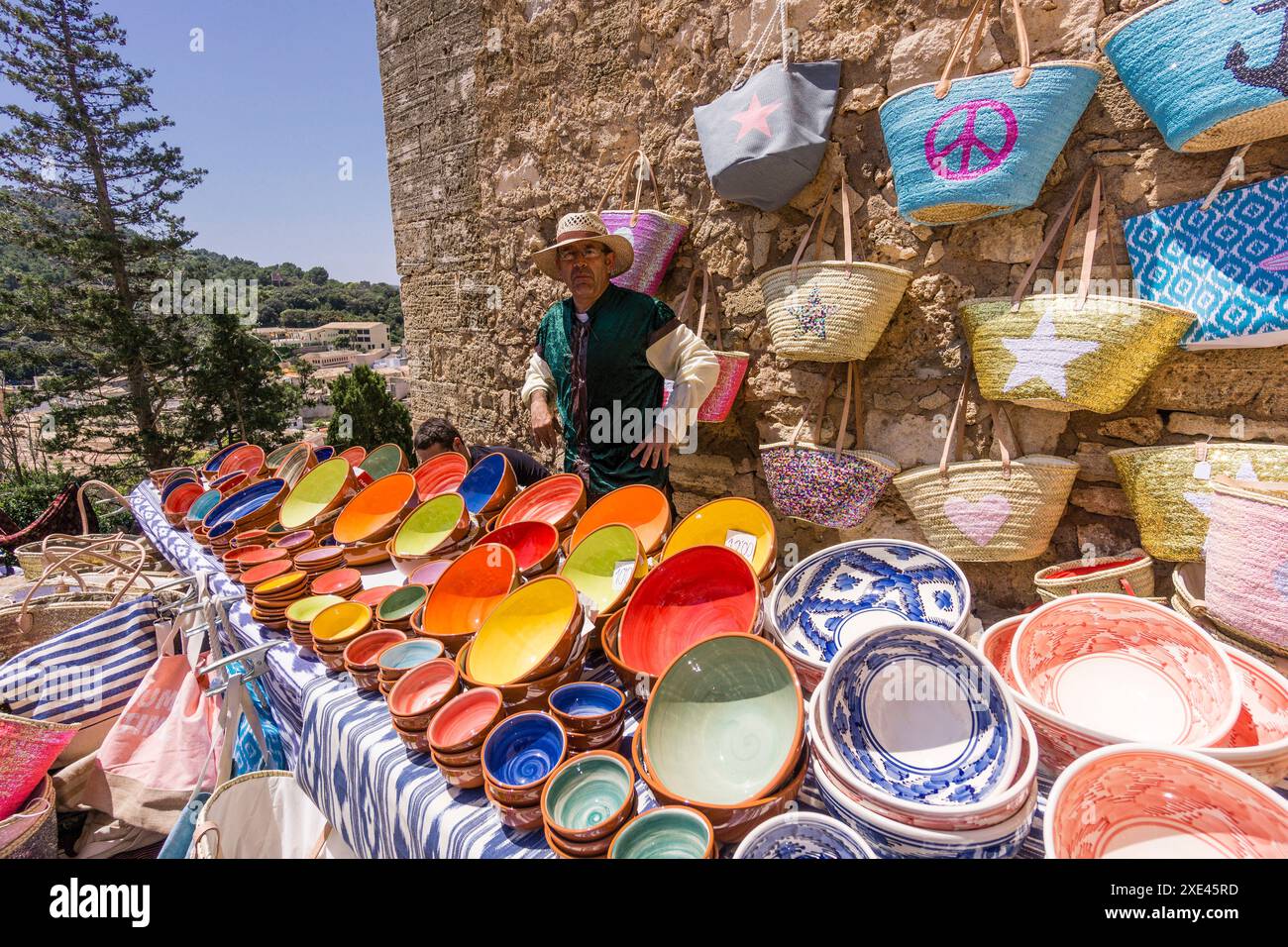 Ceramic colors hi-res stock photography and images - Alamy