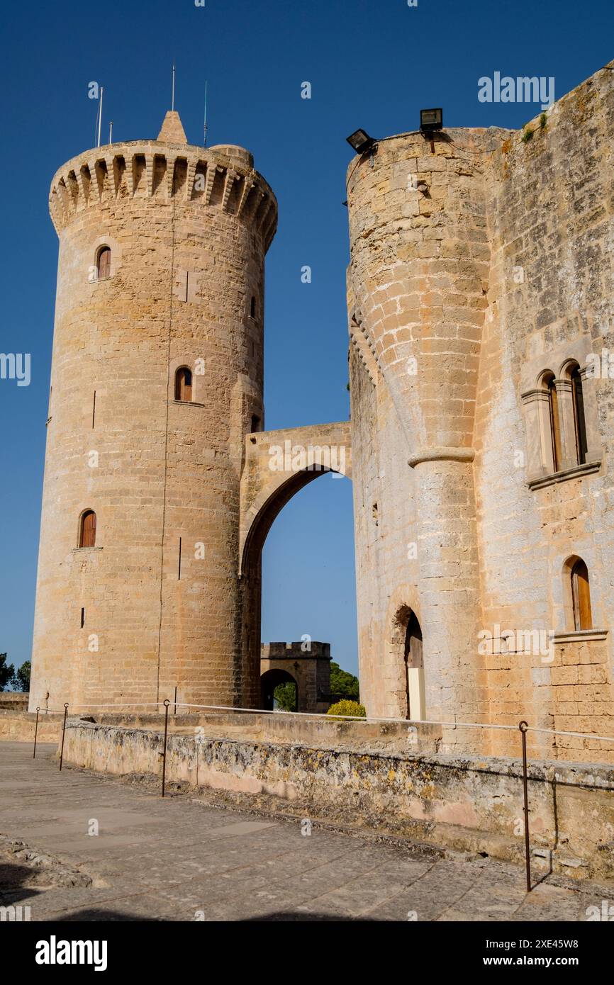 Castillo de Bellver Stock Photo - Alamy