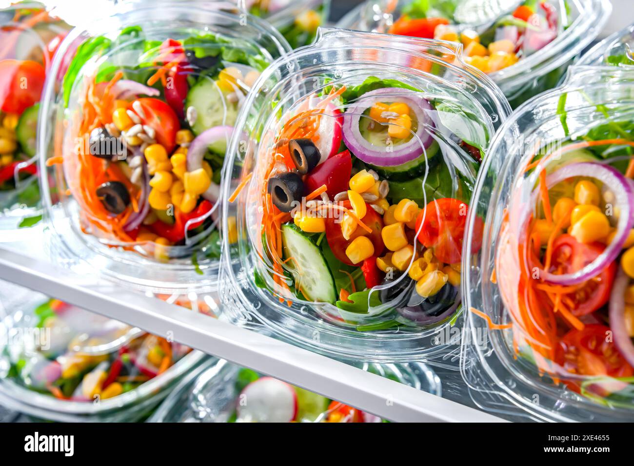 Pre packaged meal hi-res stock photography and images - Alamy