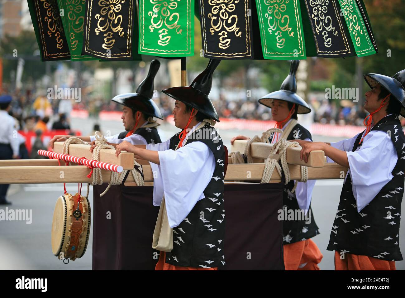 Performers represent style of entertiment popular at Muromachi period ...