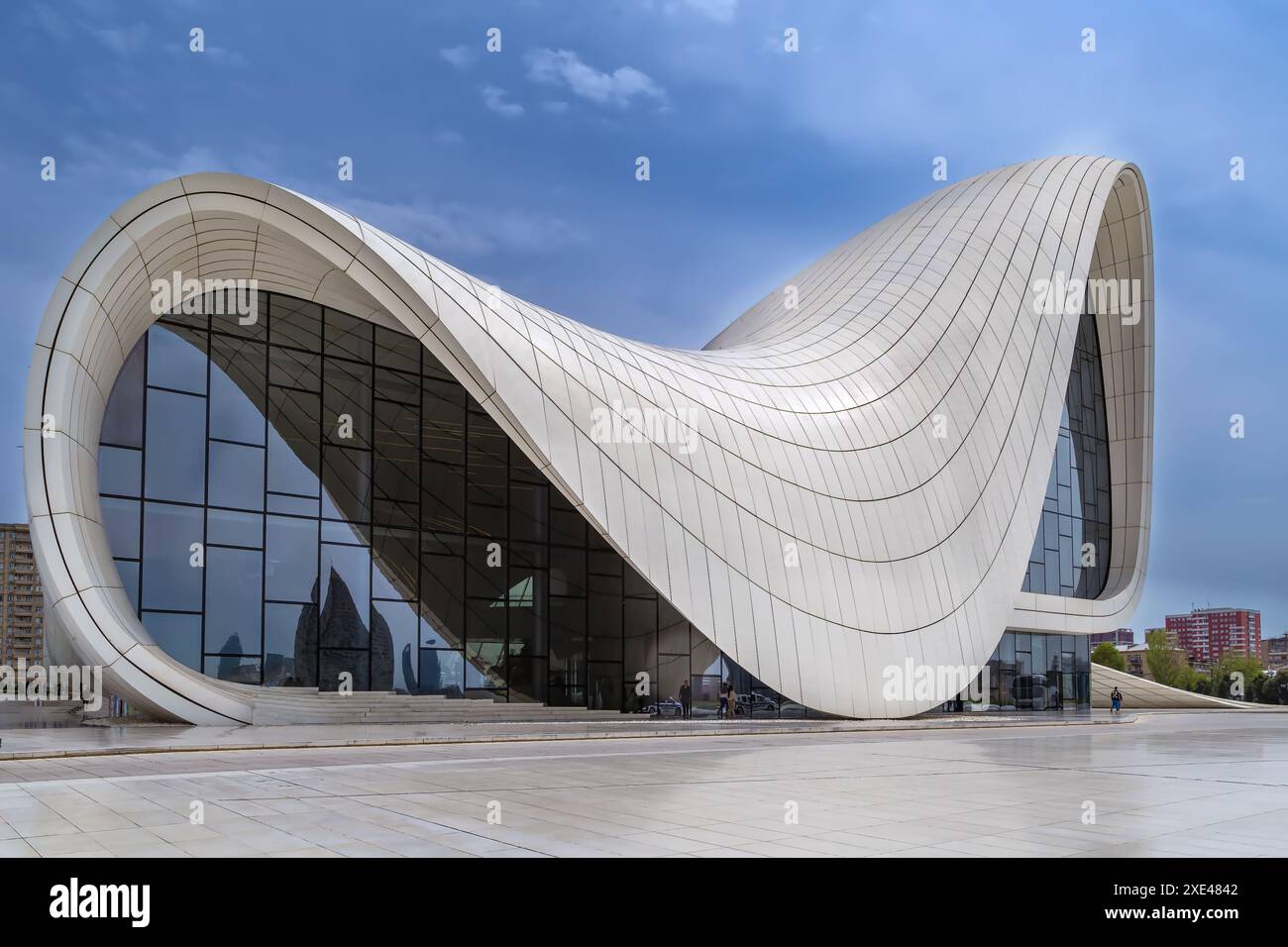 Heydar Aliyev Center, Baku, Azerbaijan Stock Photo - Alamy