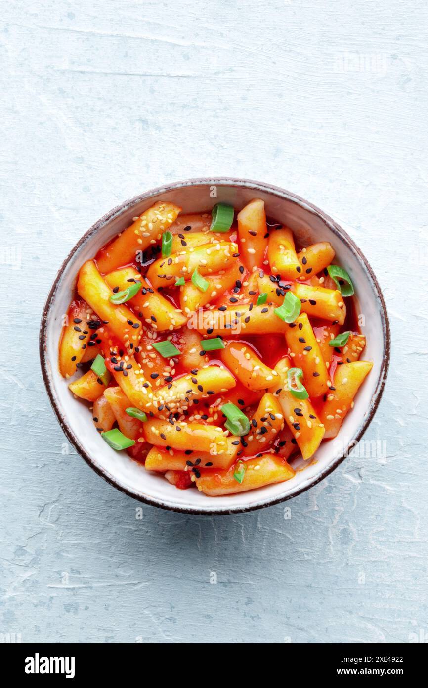 Tteokbokki or topokki, Korean street food, spicy rice cakes Stock Photo ...