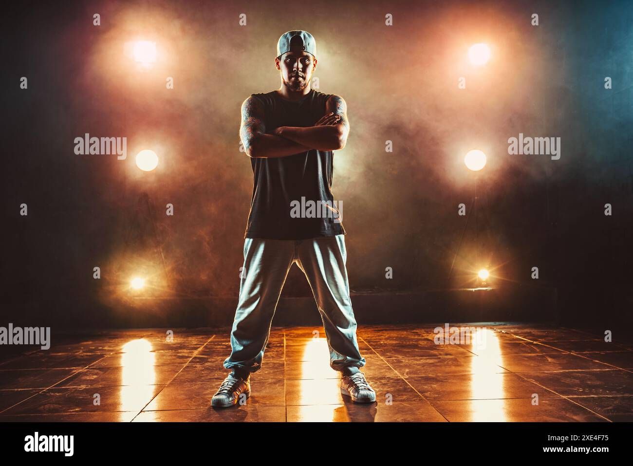 Break pose hi-res stock photography and images - Alamy