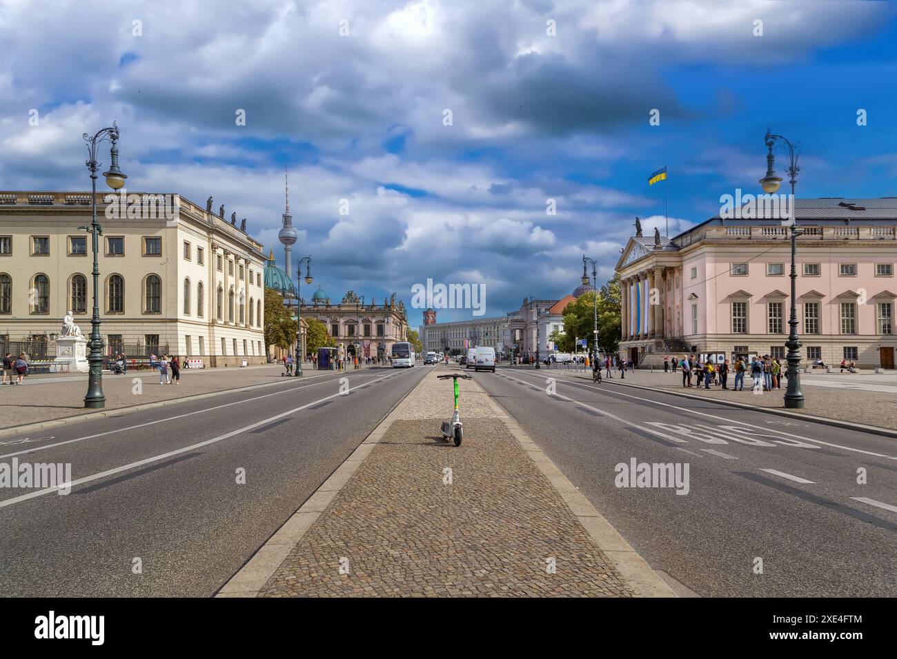 Berlin architecture building street hi-res stock photography and images ...