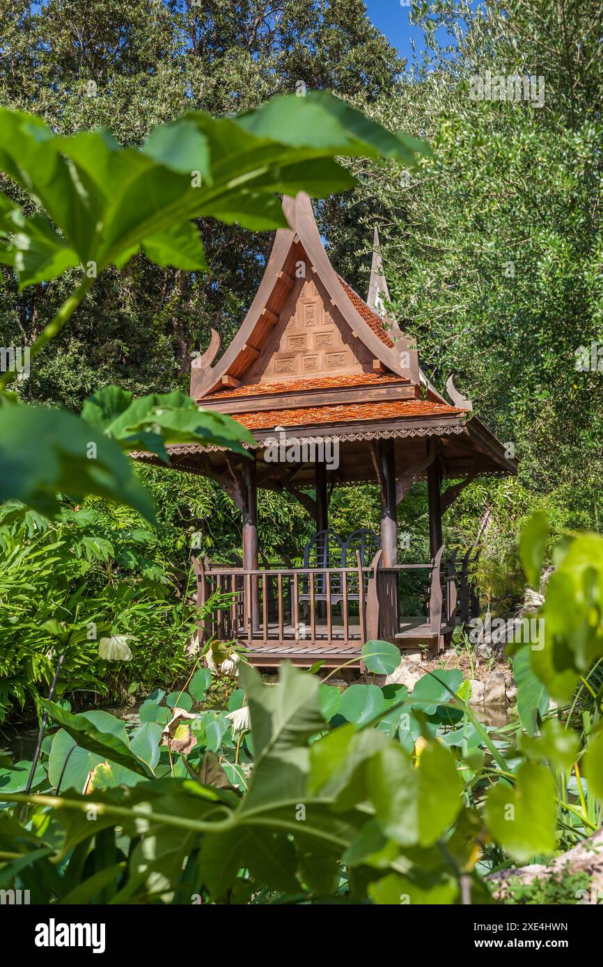 geography / travel, Italy, Campania, Thai temple in La Mortella garden ...