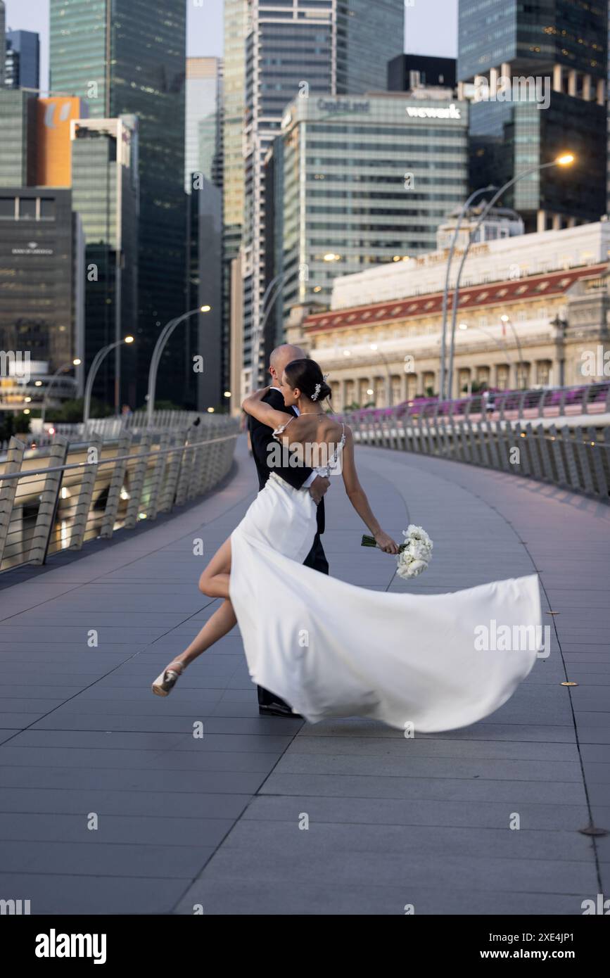 Singapore 21 june 2024: Wedding dance of the bride and groom Stock ...