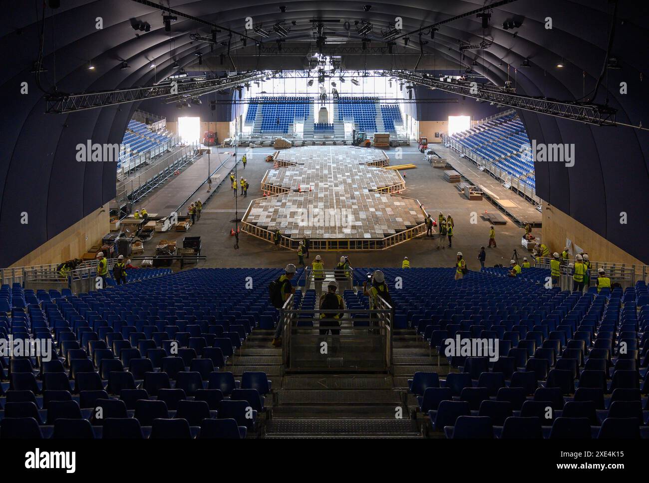 Champs de mars arena hi-res stock photography and images - Alamy