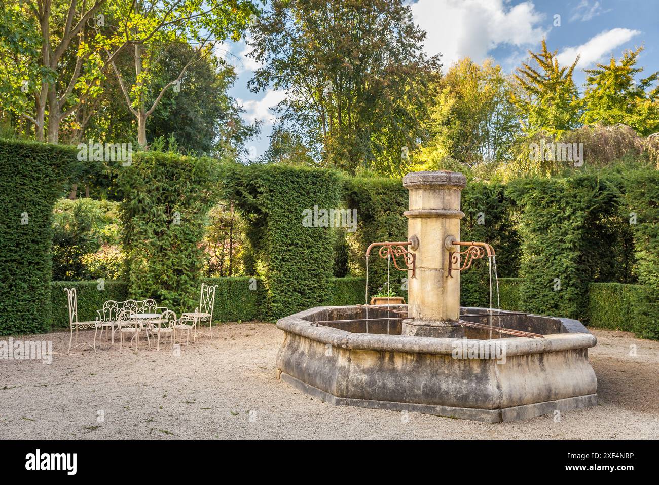 geography / travel, France, Normandy, Old water well in gardens of ...