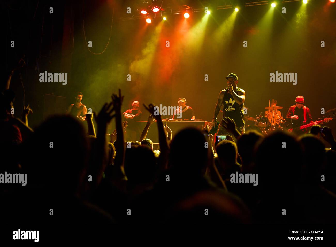 Singer Seth Binzer aka Shifty Shellshock, vocalist of Crazy Town band ...