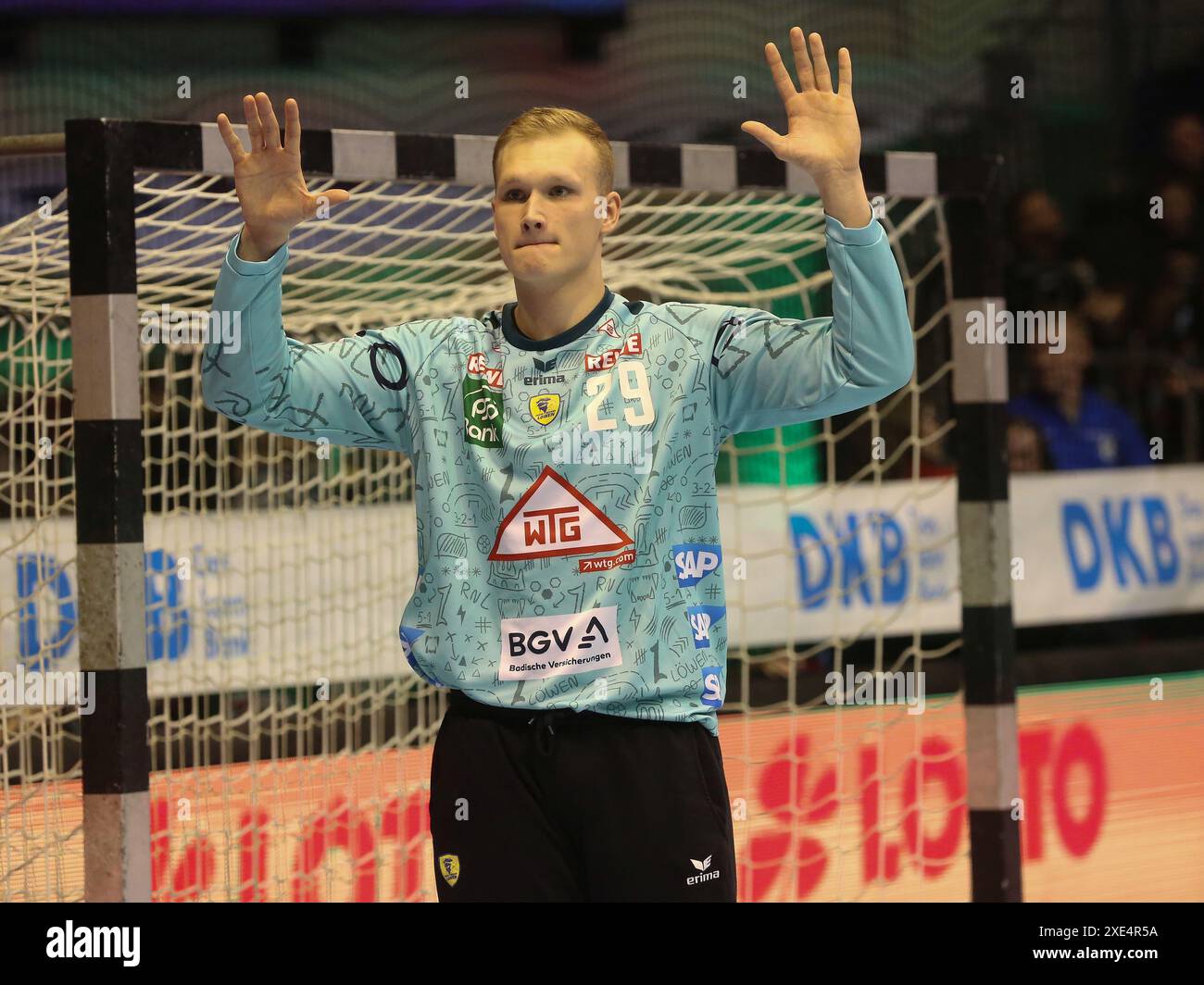 David spaeth hi-res stock photography and images - Alamy