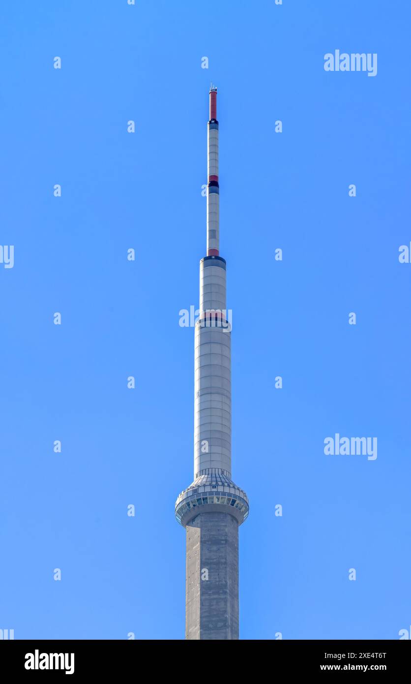 Toronto, Ontario, Canada. Aug 10, 2011. The SkyPod at the CN Tower, the ...