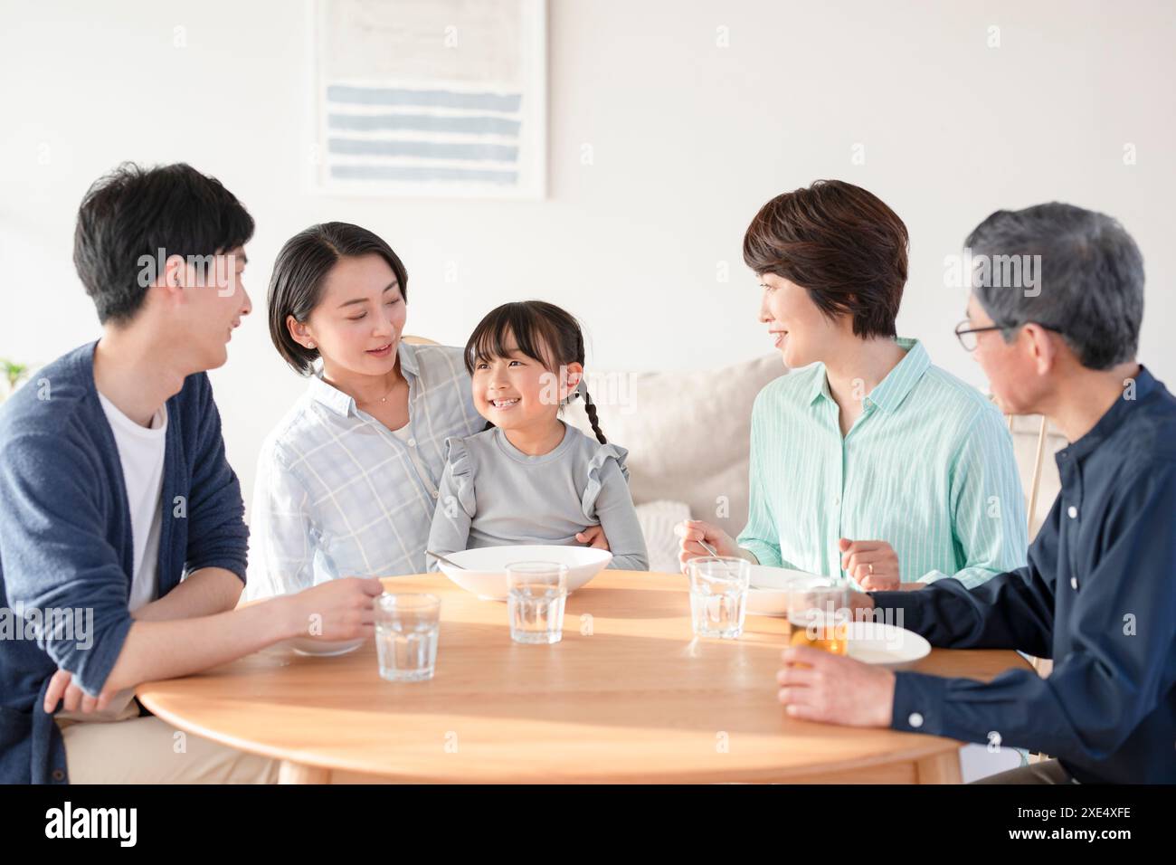 3 generations family eating hi-res stock photography and images - Alamy