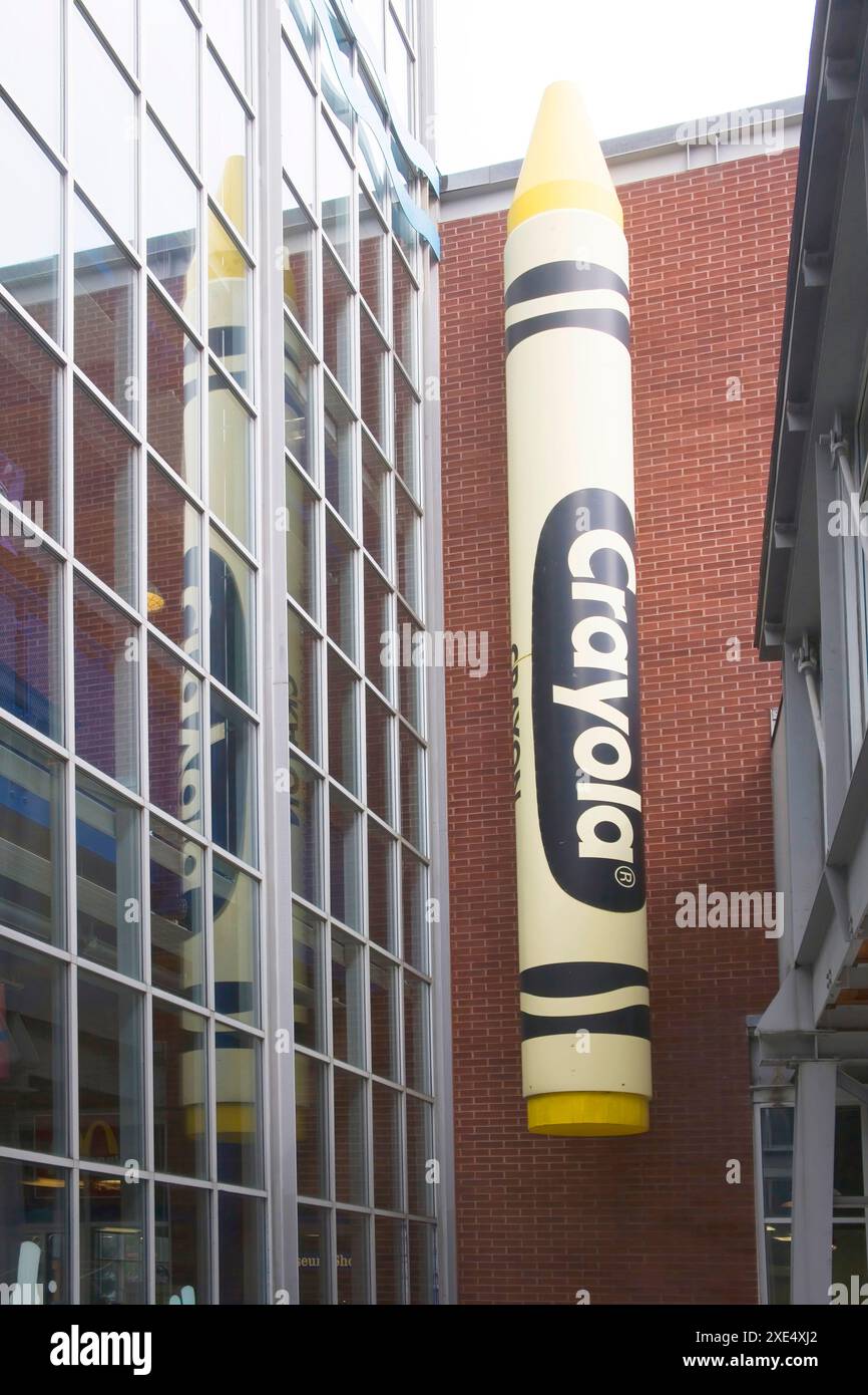 the crayola factory and shop at easton pennsylvania Stock Photo - Alamy