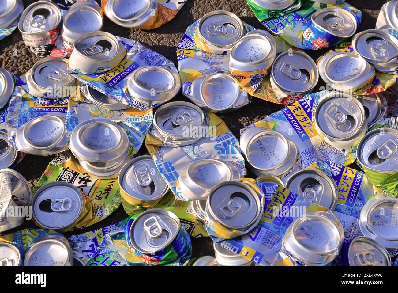 Crushed empty cans Stock Photo - Alamy