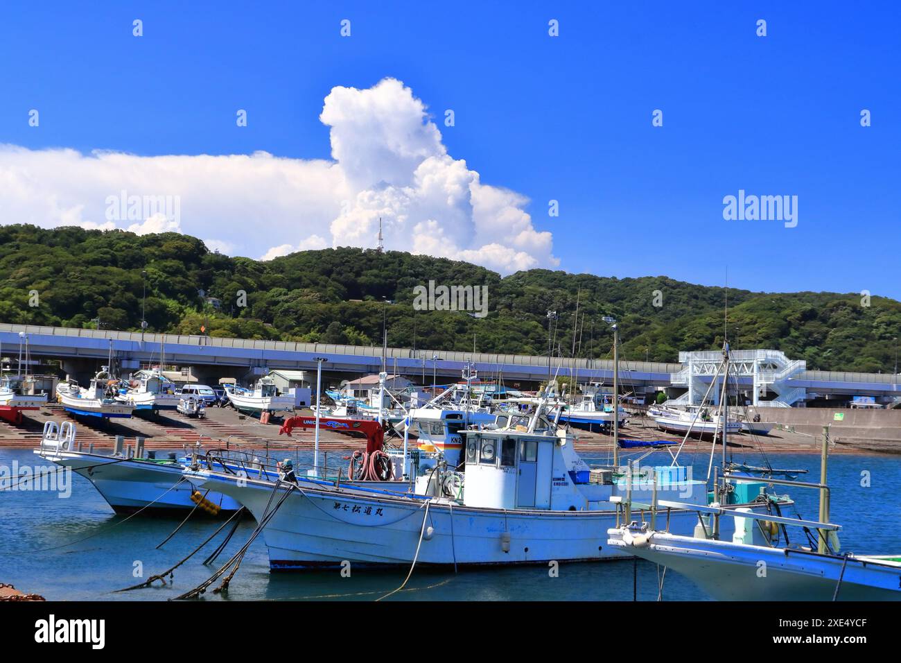 Oiso fishing port hi-res stock photography and images - Alamy