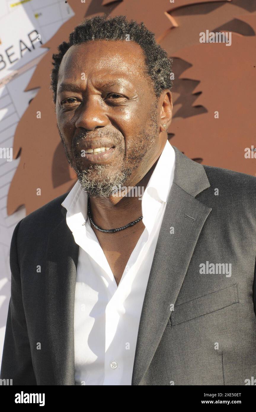 Edwin Lee Gibson at arrivals for FX s THE BEAR Season Three Premiere ...