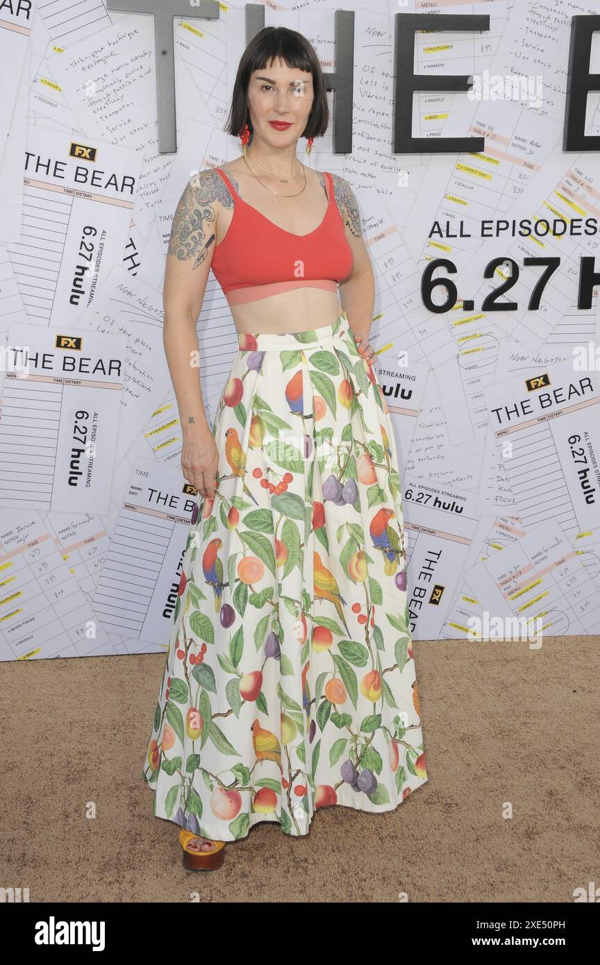 Kat Turner at arrivals for FX s THE BEAR Season Three Premiere, El ...