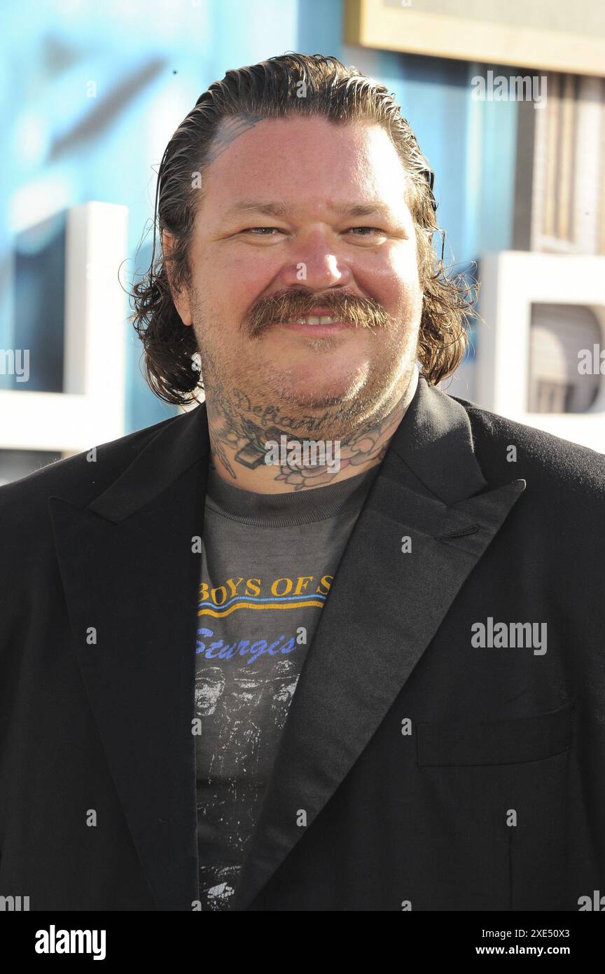 Matty Matheson at arrivals for FX s THE BEAR Season Three Premiere, El ...