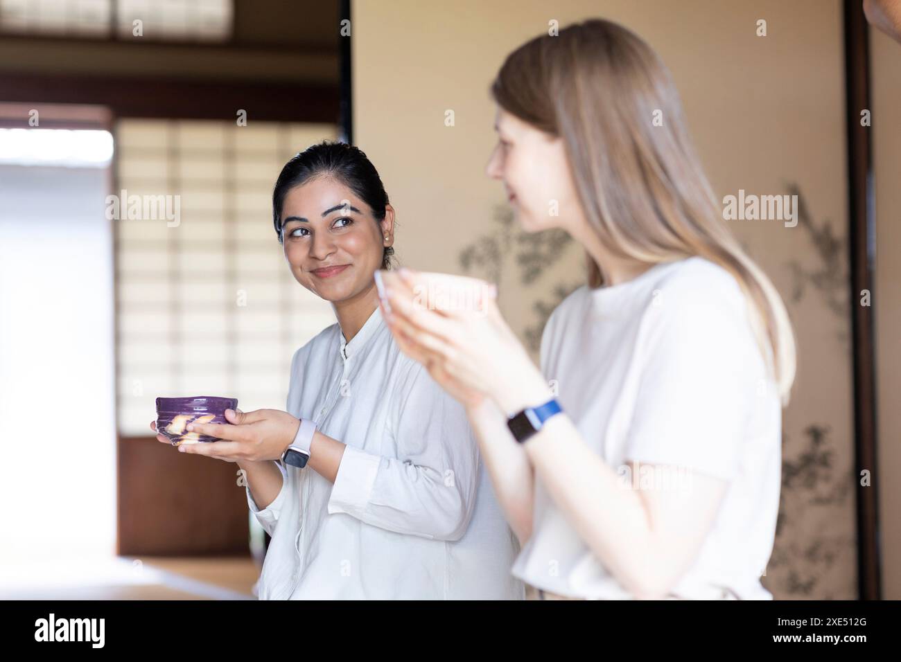 Foreigner receiving matcha tea Stock Photo - Alamy