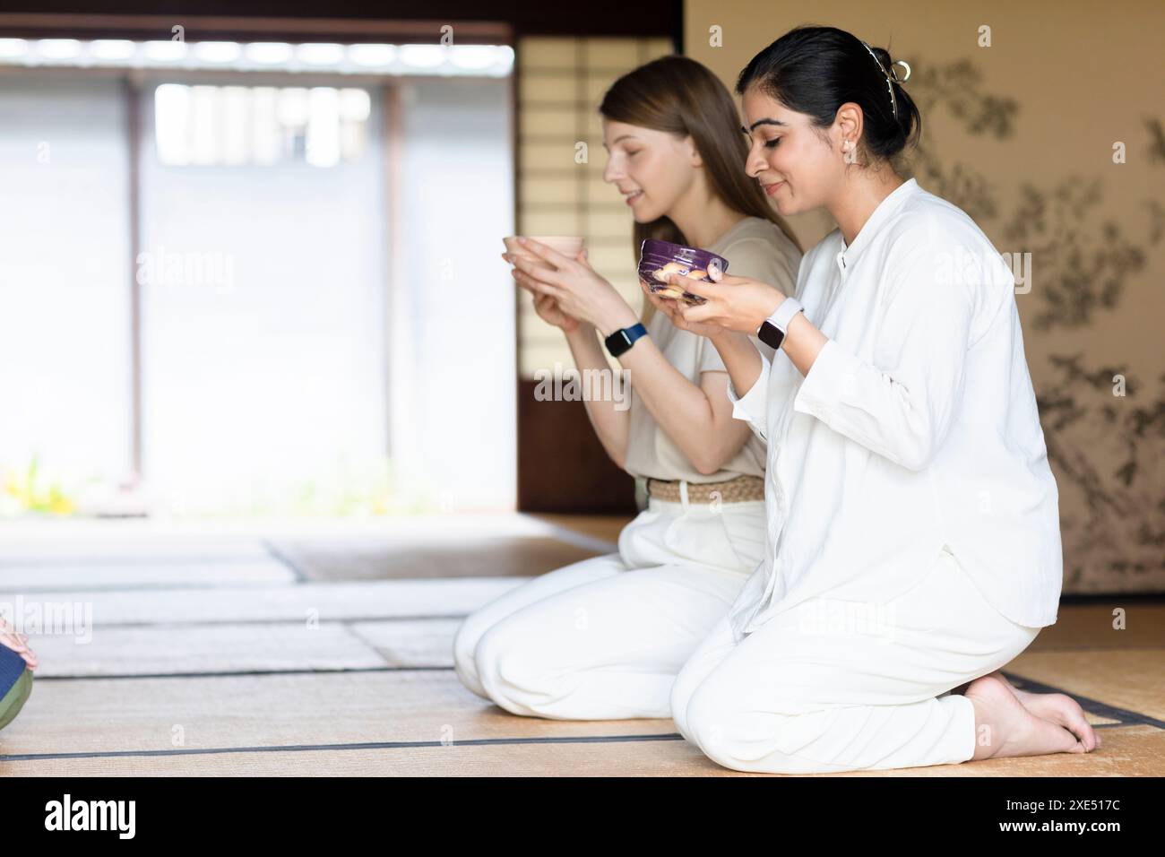 Foreigner receiving matcha tea Stock Photo - Alamy