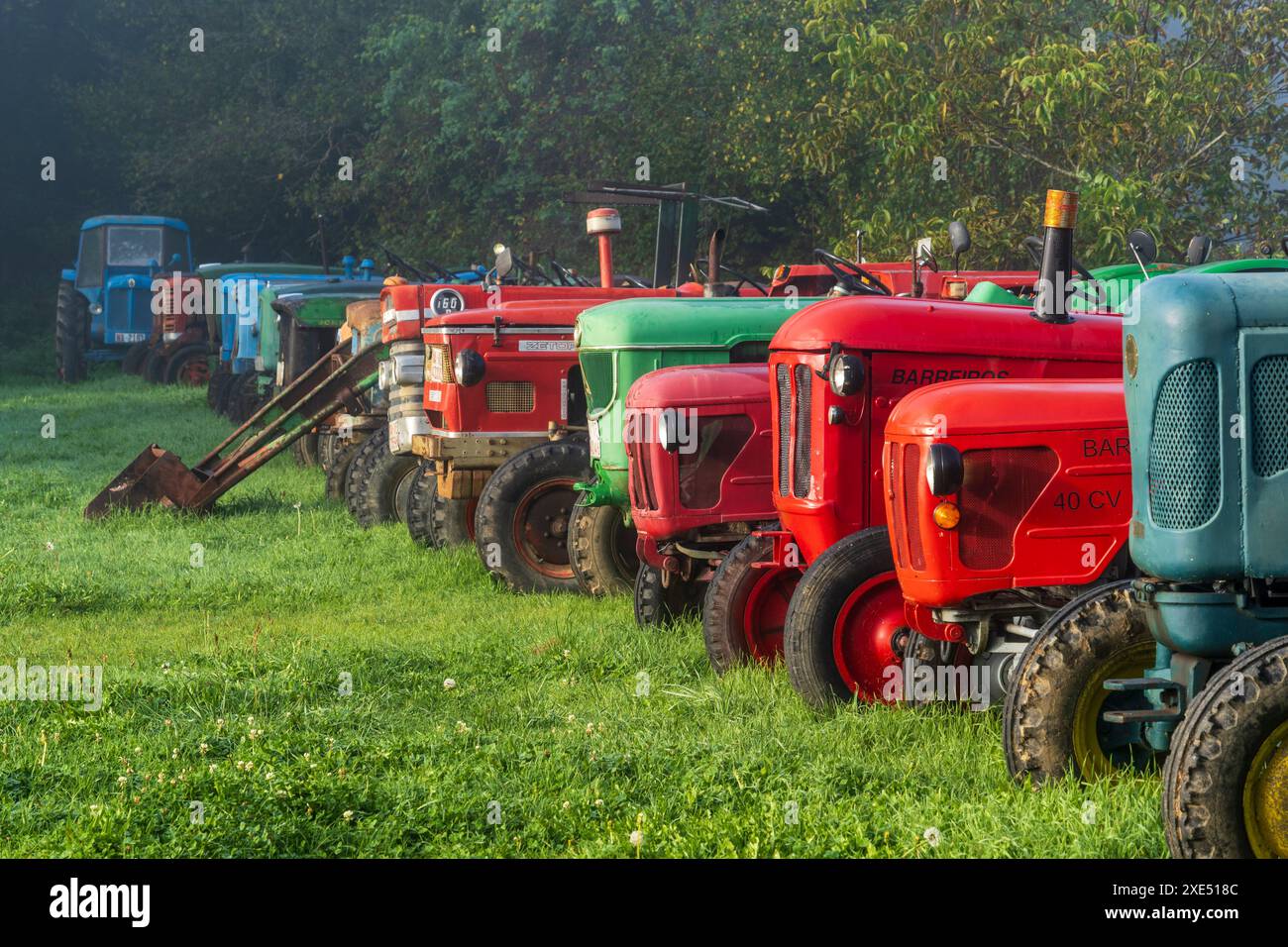 Tractor border hi-res stock photography and images - Alamy