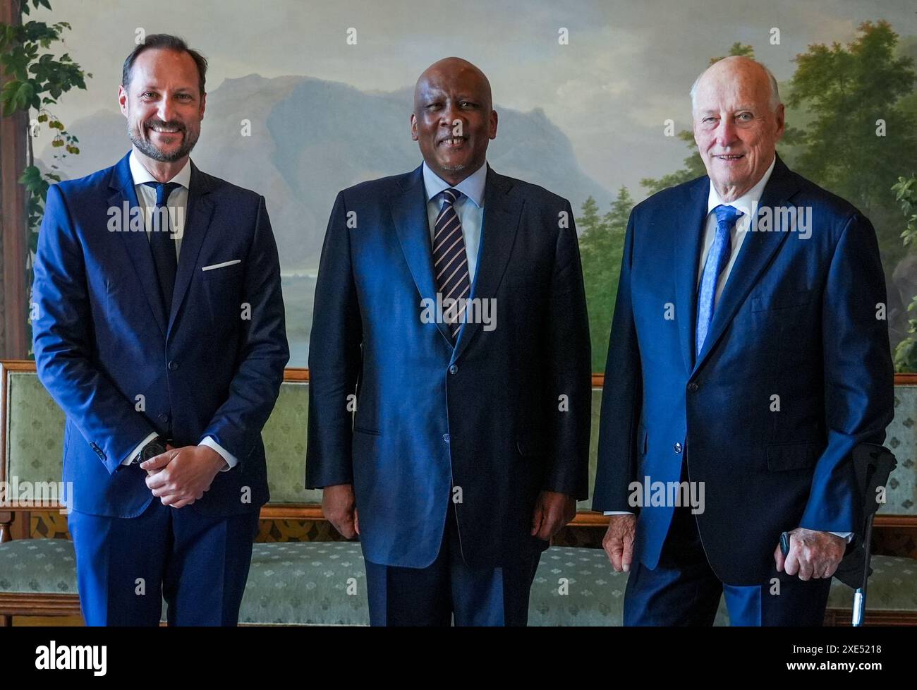 Oslo 20240625. King Harald (right) receives King Letsie III of Lesotho ...