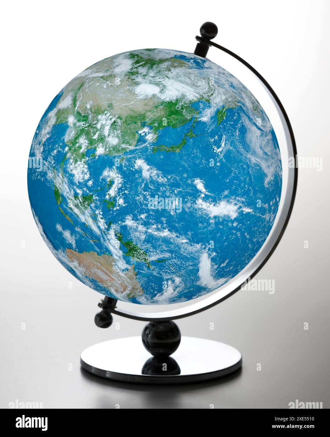 Cg globe hi-res stock photography and images - Alamy