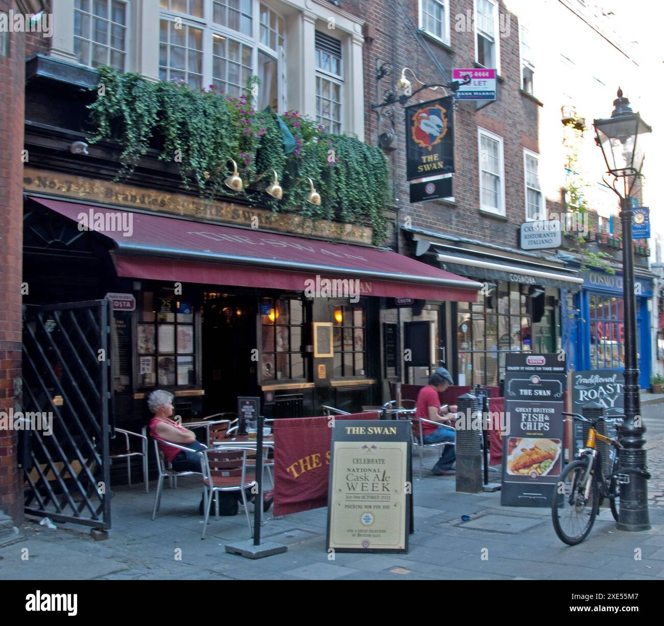 Small pedestrian precinct leading from Woburn Place to Great Ormond ...