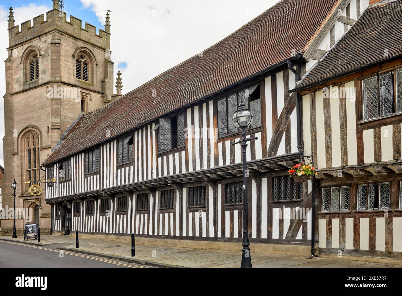 Shakespeare school and the Guildhall, Church Street, Stratford upon ...