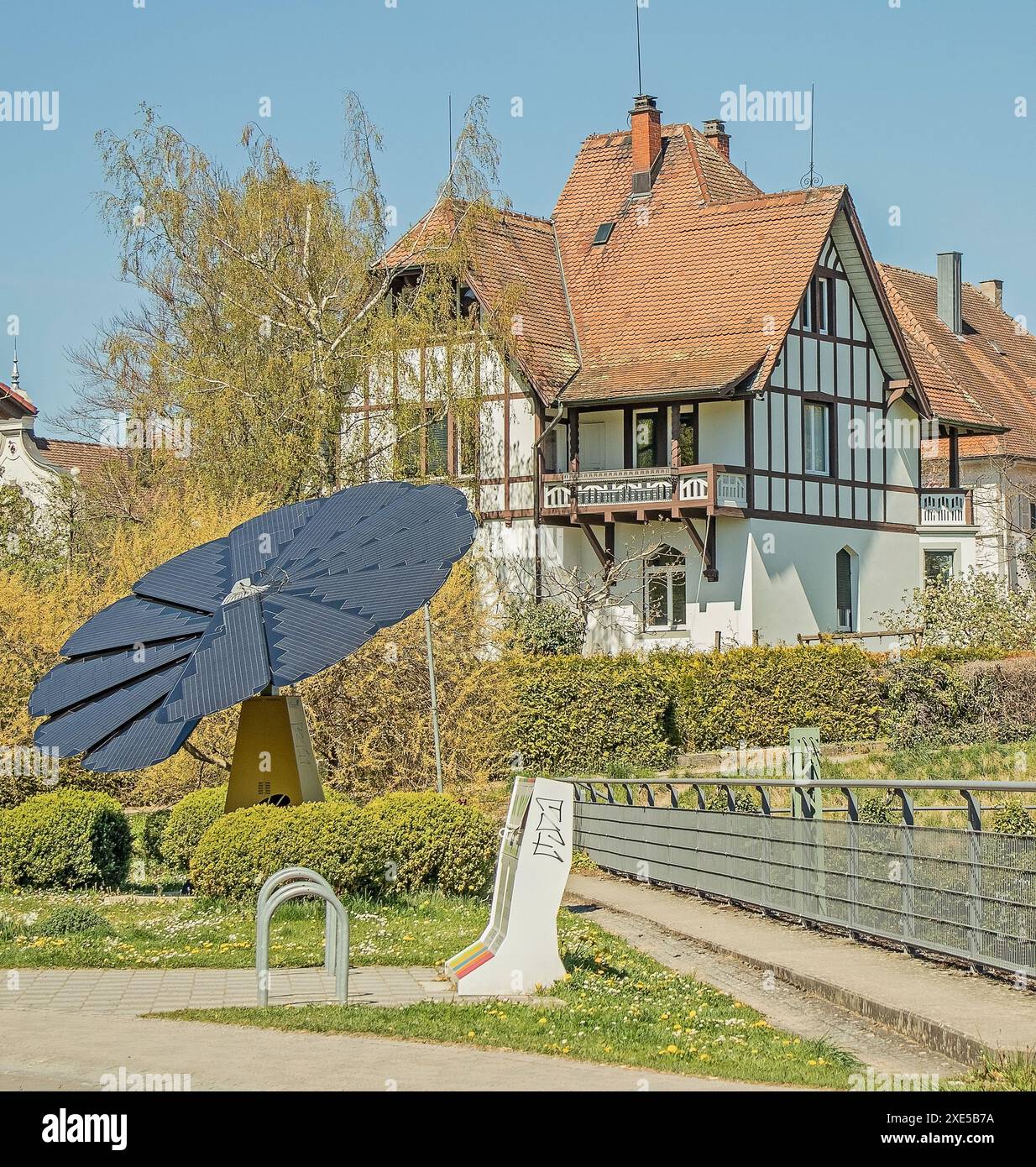 Solar flower and electric charging column in Radolfzell Stock Photo - Alamy