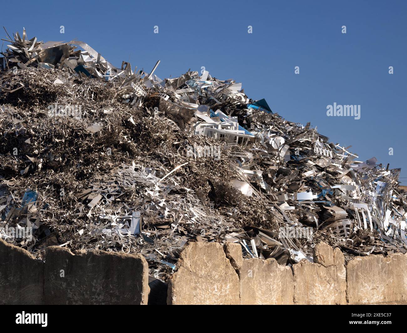 Aluminium recycling plant hi-res stock photography and images - Alamy