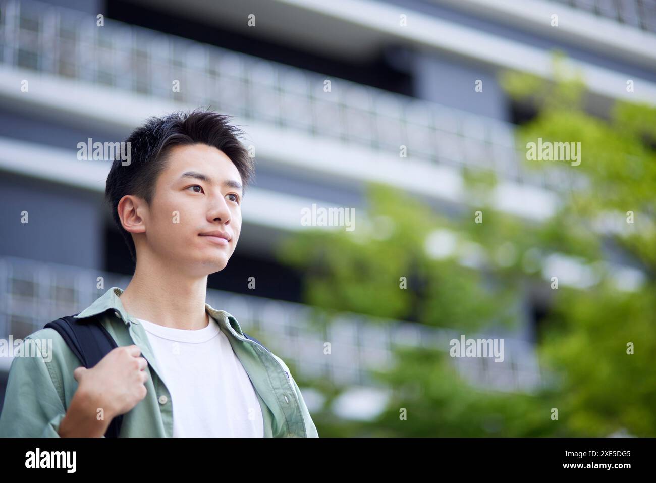 University campus and young Japanese students Stock Photo - Alamy