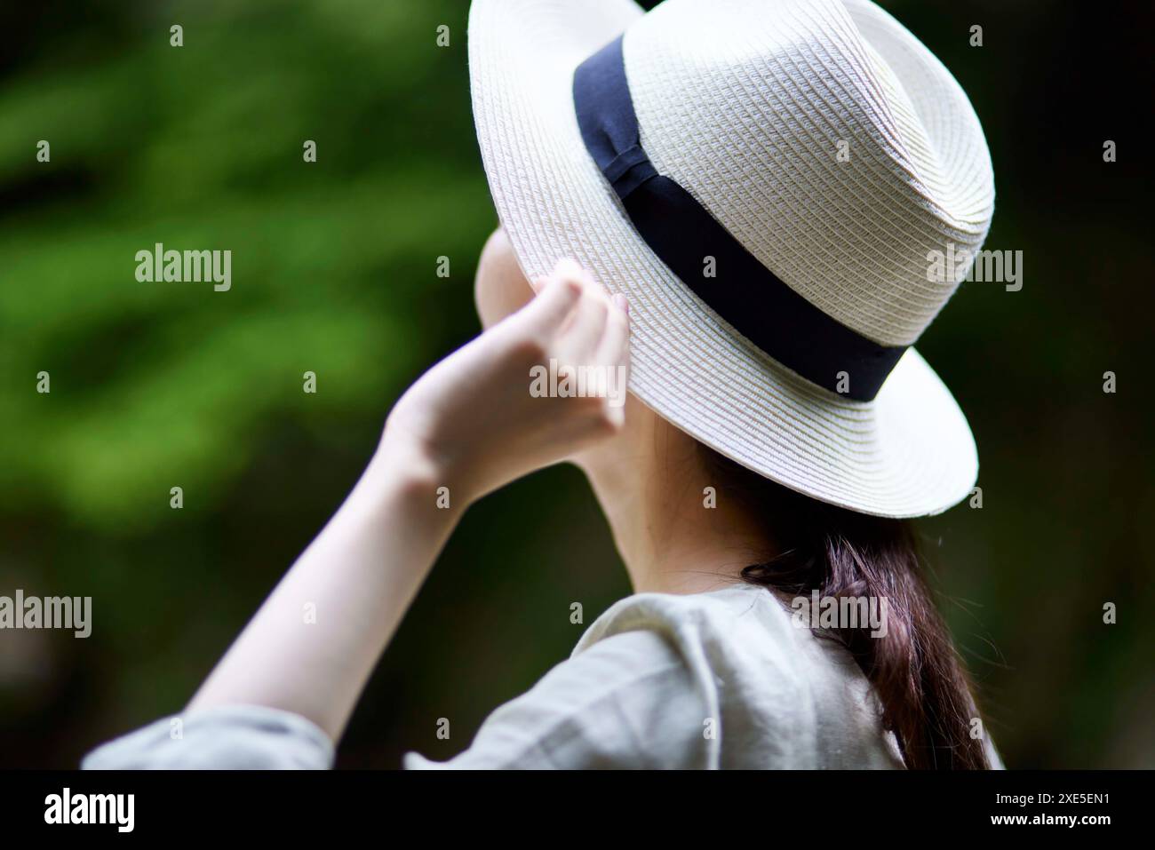 Japanese straw hat hi-res stock photography and images - Alamy