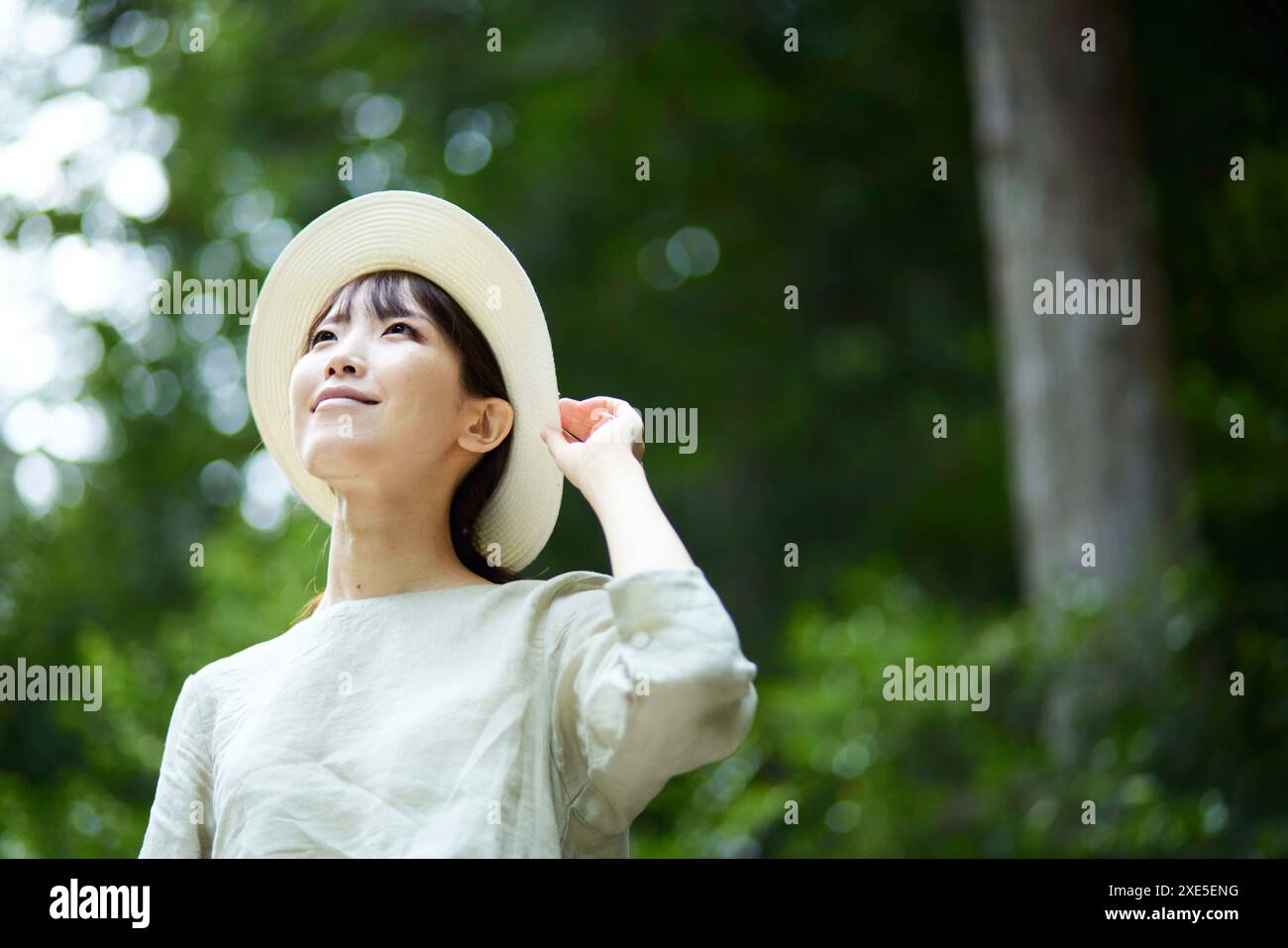 Japanese straw hat hi-res stock photography and images - Alamy