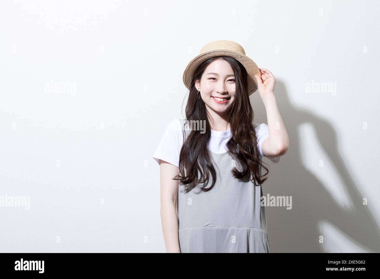 Summer portrait of young Japanese woman Stock Photo - Alamy