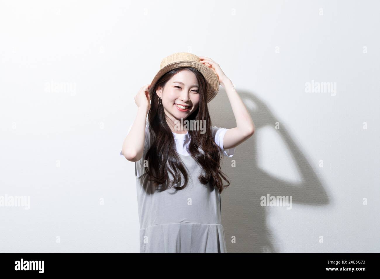 Summer portrait of young Japanese woman Stock Photo - Alamy