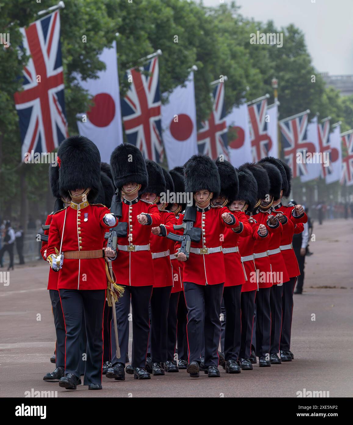 Guards march along The Mall for the State Visit of Japanese Emperor ...