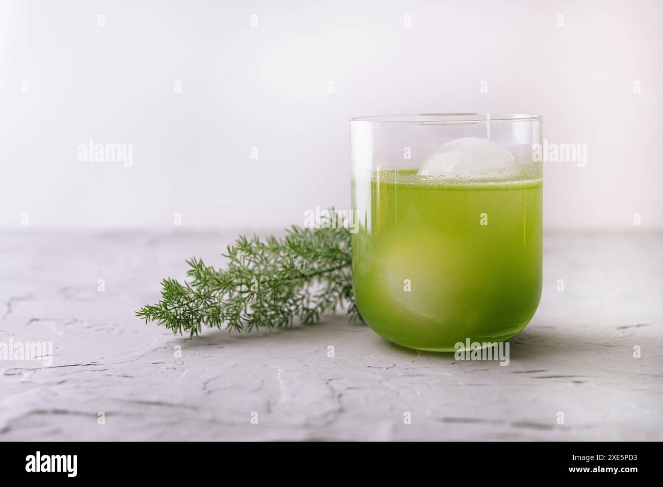 Lime green tea light hi-res stock photography and images - Alamy