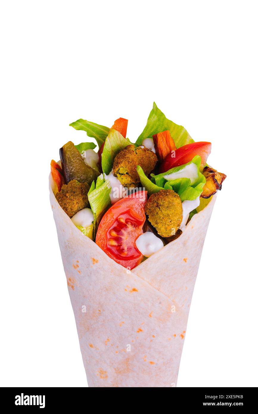 Falafel and fresh vegetables in pita bread Stock Photo - Alamy