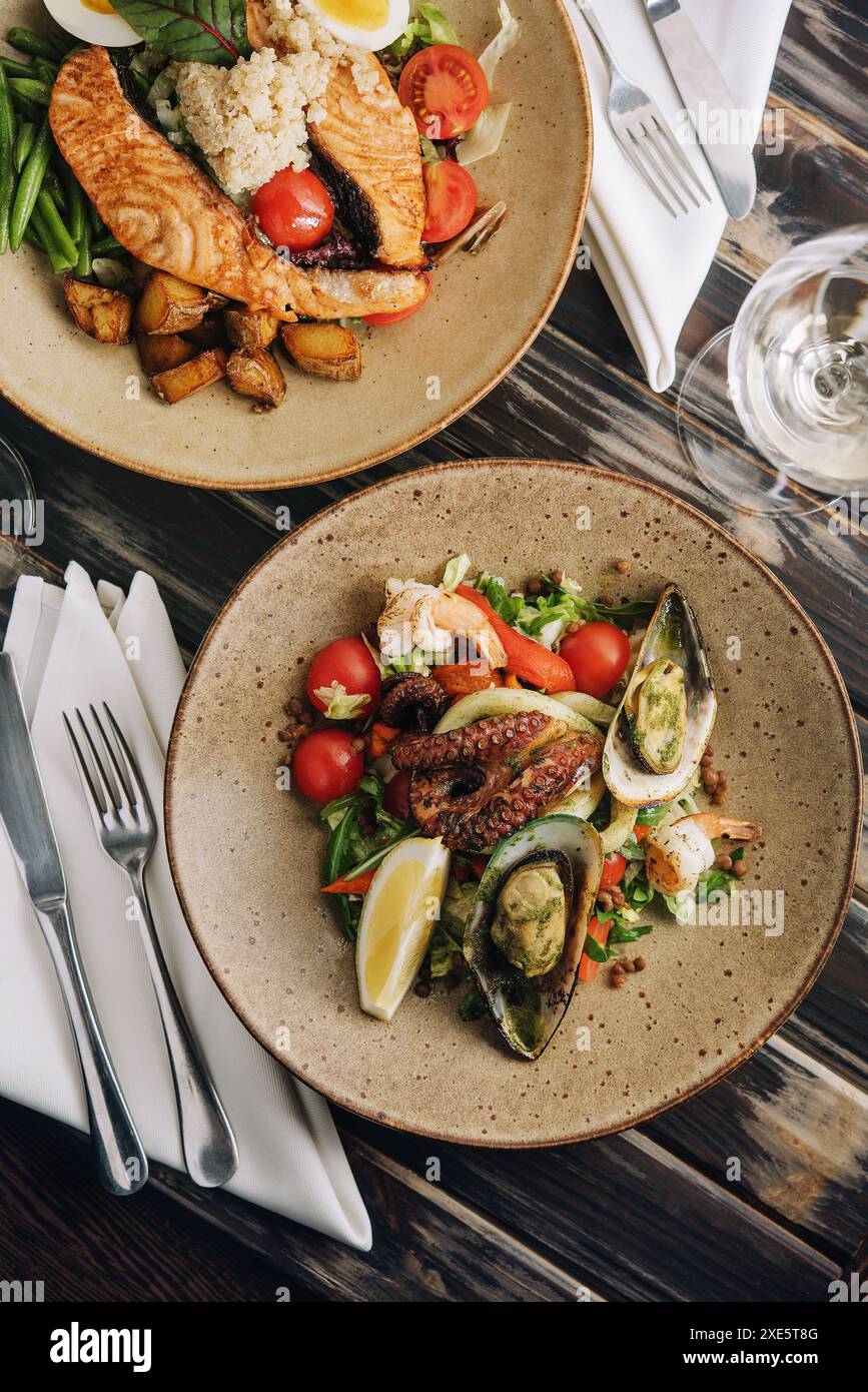 Table top on seafood hi-res stock photography and images - Alamy